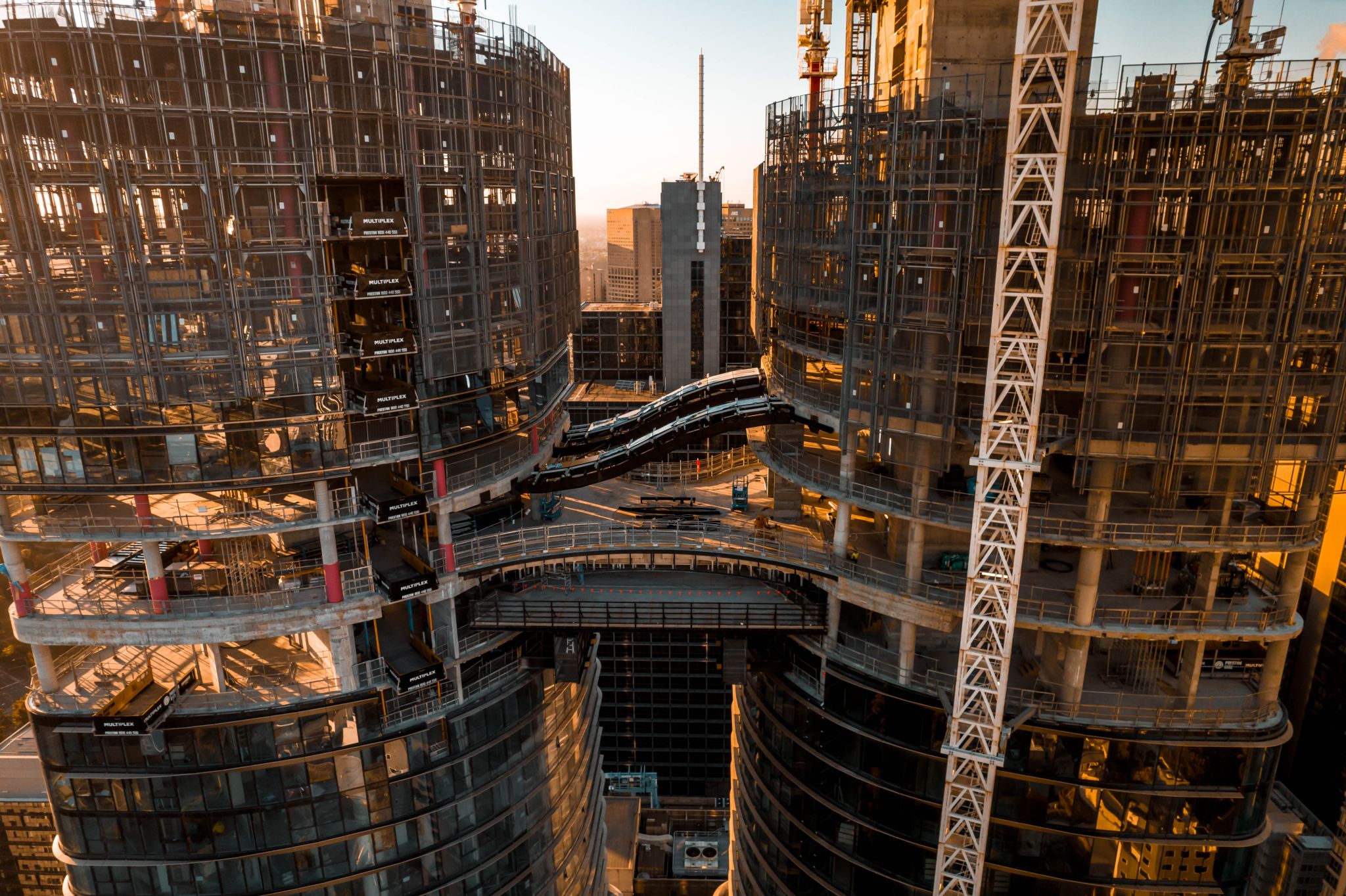 308 Exhibition Street Skybridge: 2022 Steel Excellence Award winner ...